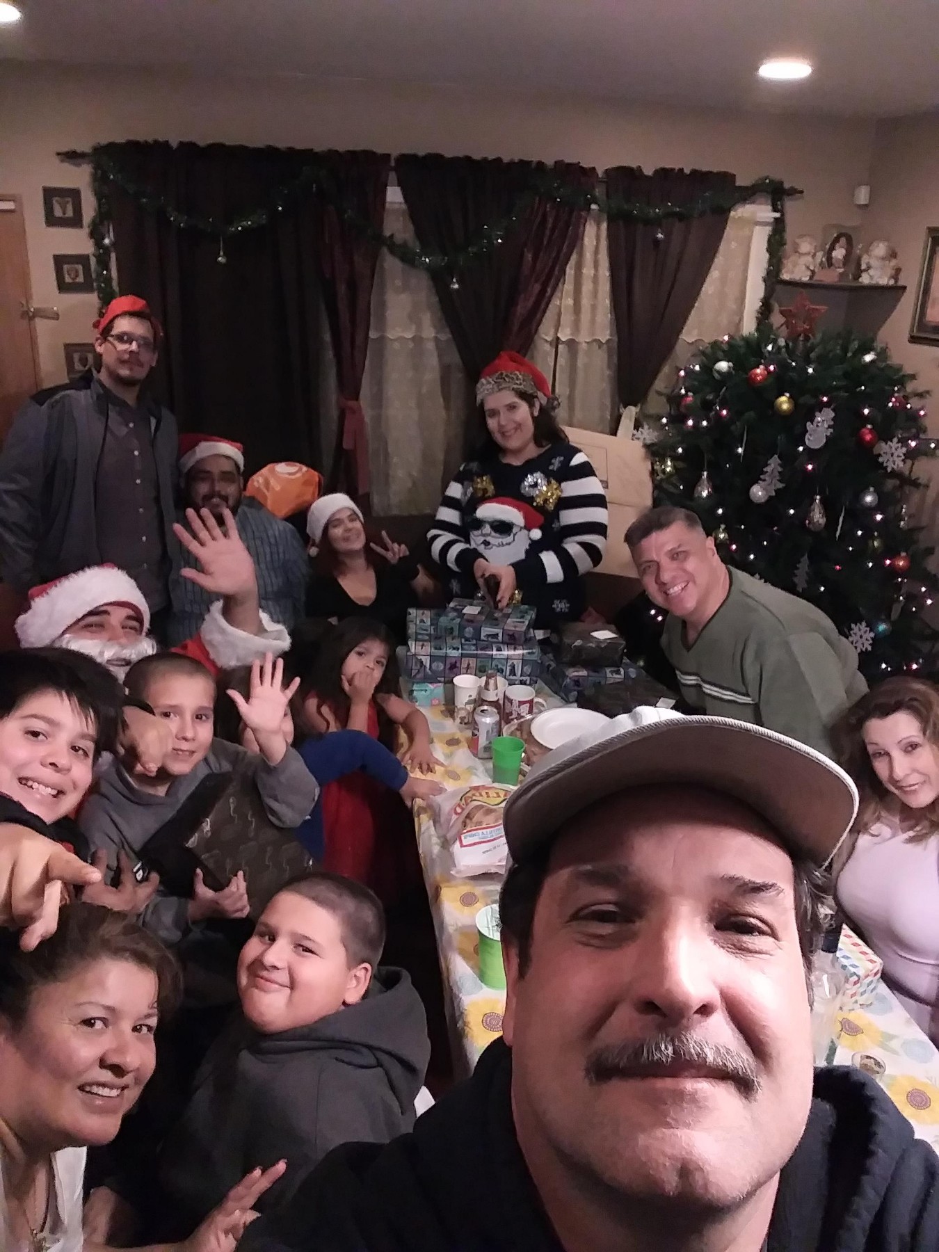 Adym Evans's Instagram, Twitter & Facebook on IDCrawl