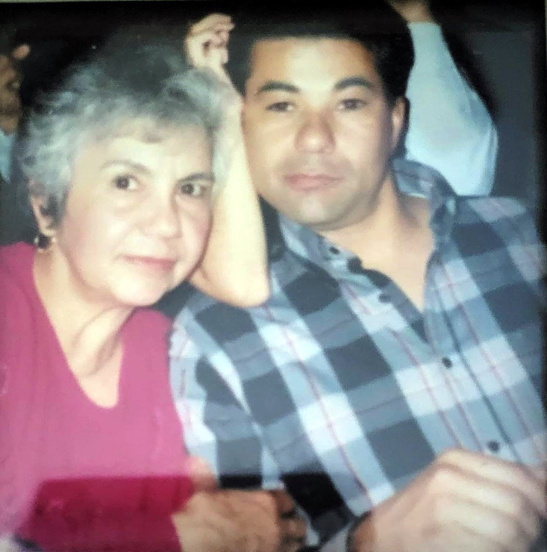 Rosa Chacon's Instagram, Twitter & Facebook on IDCrawl