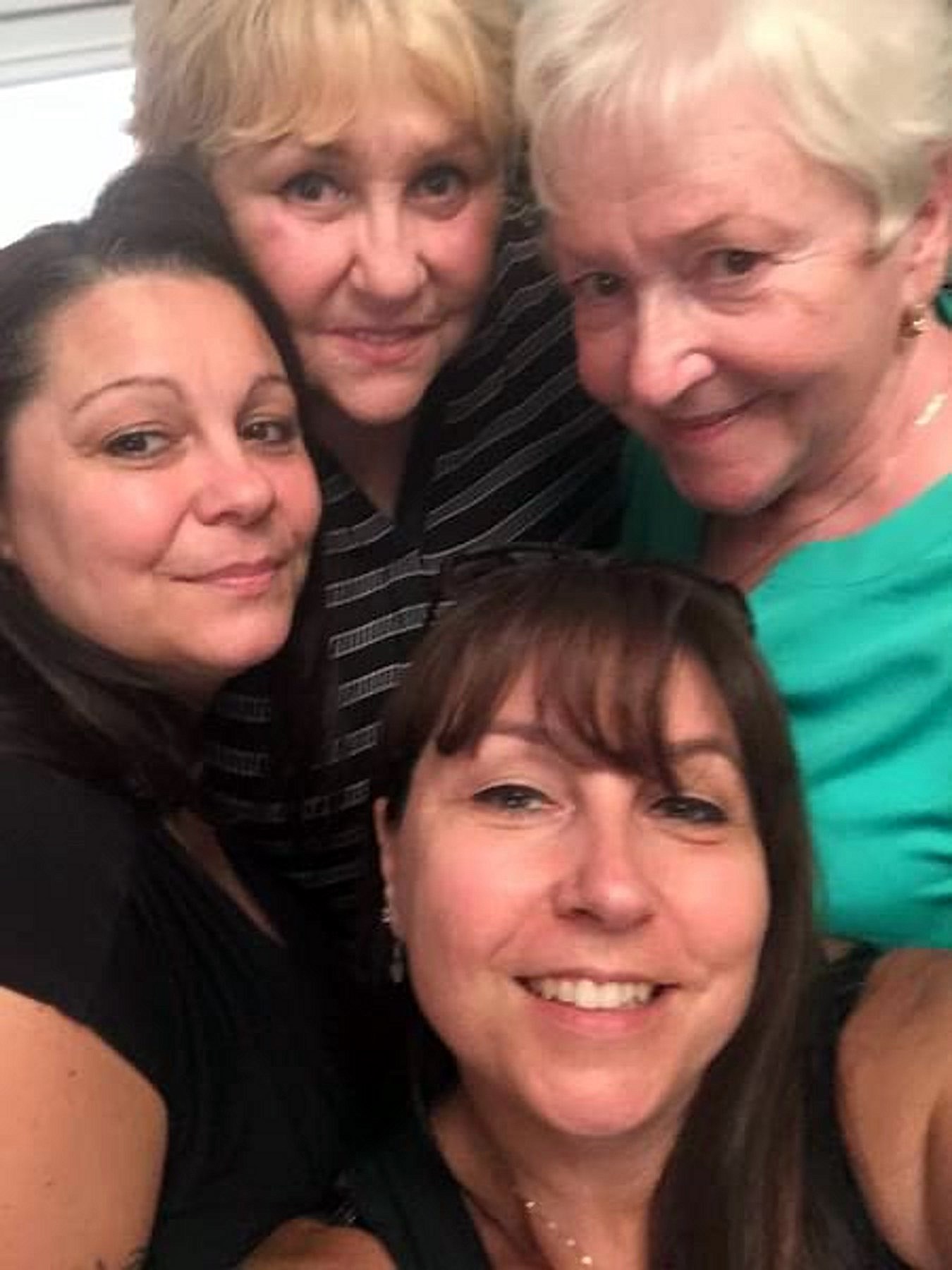 Carol Hunt's Instagram, Twitter & Facebook on IDCrawl