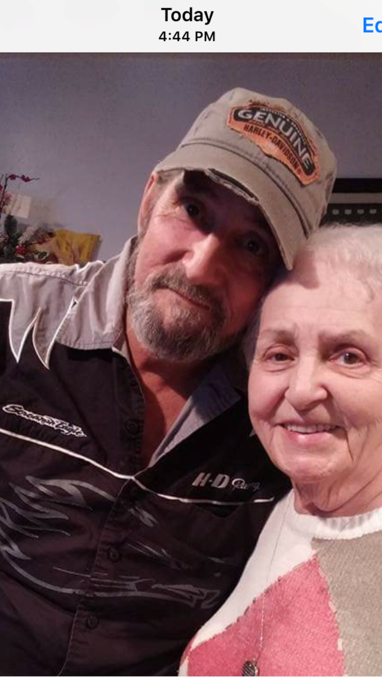 Derek Hendricks's Instagram, Twitter & Facebook on IDCrawl