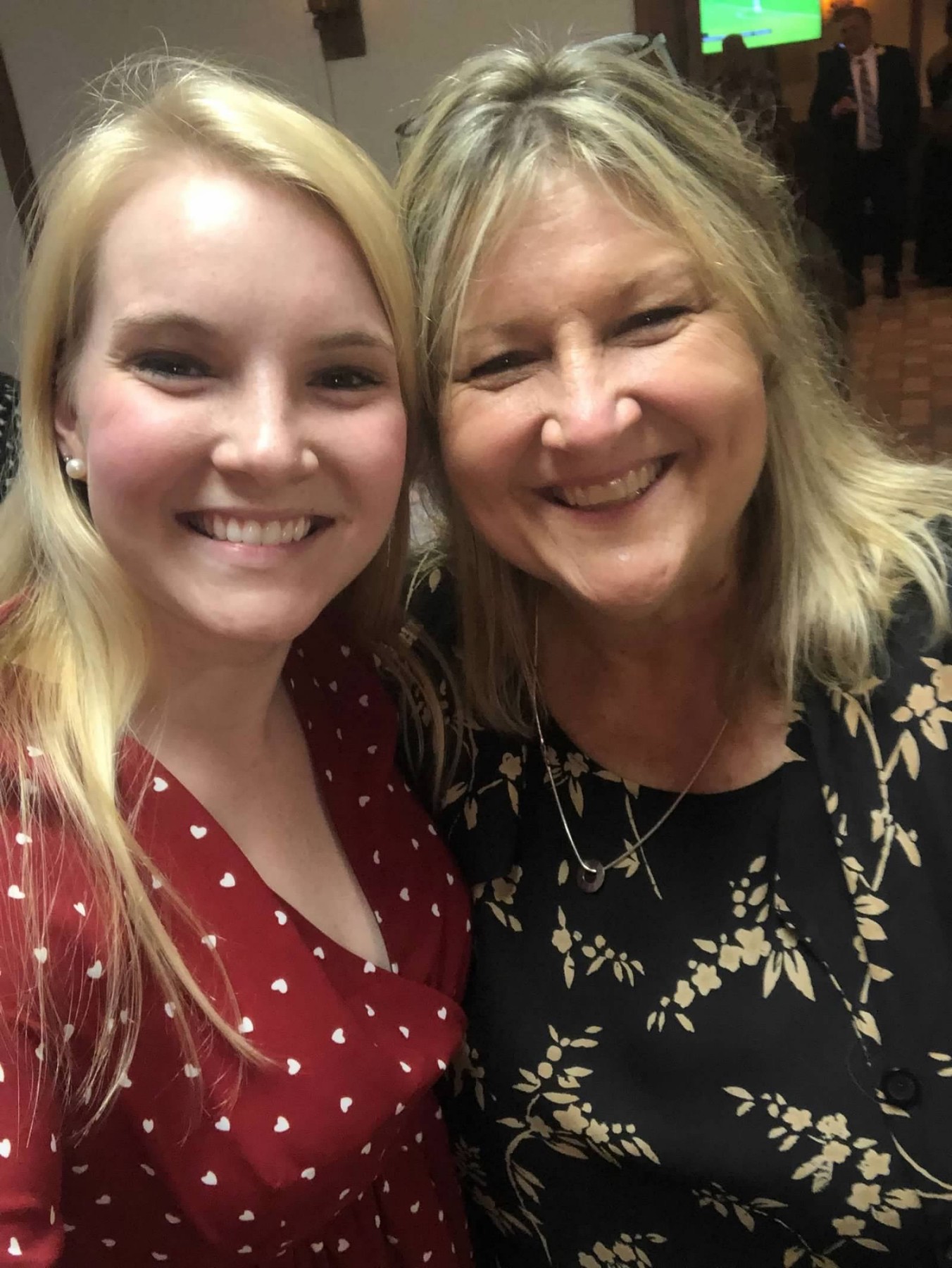 Elizabeth Froehlich's Instagram, Twitter & Facebook on IDCrawl