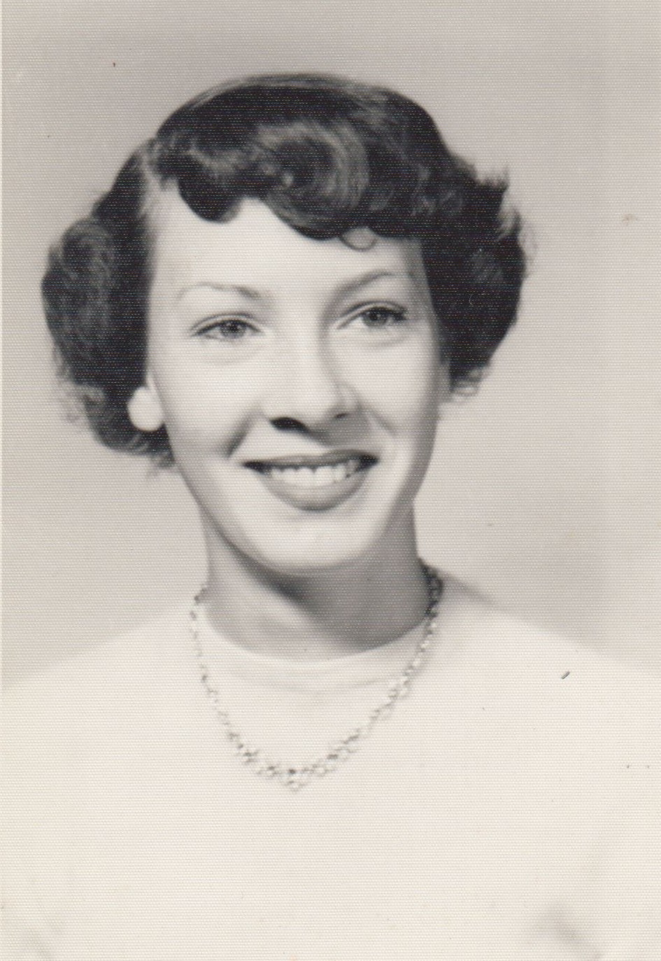 Janet Deck's Instagram, Twitter & Facebook on IDCrawl