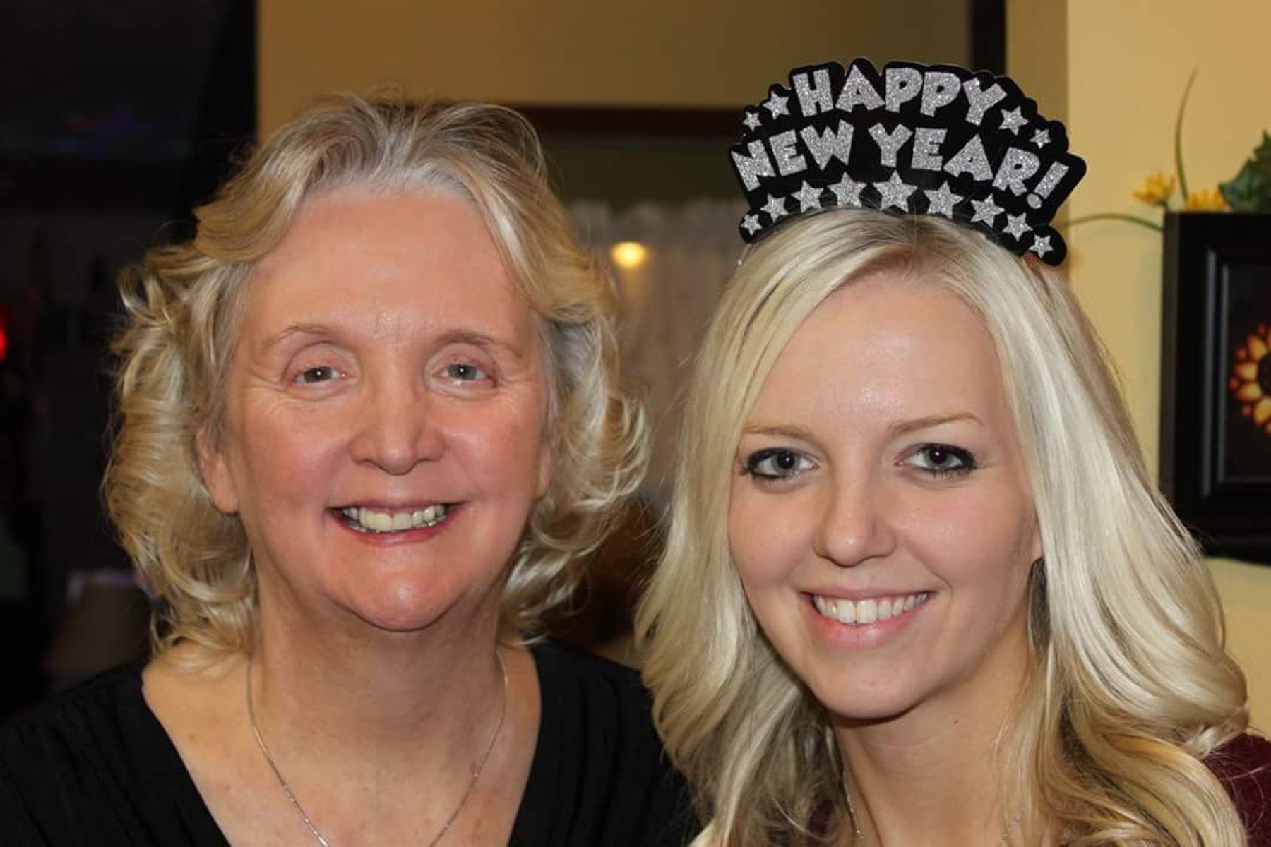 Roxanne Edwards's Instagram, Twitter & Facebook on IDCrawl