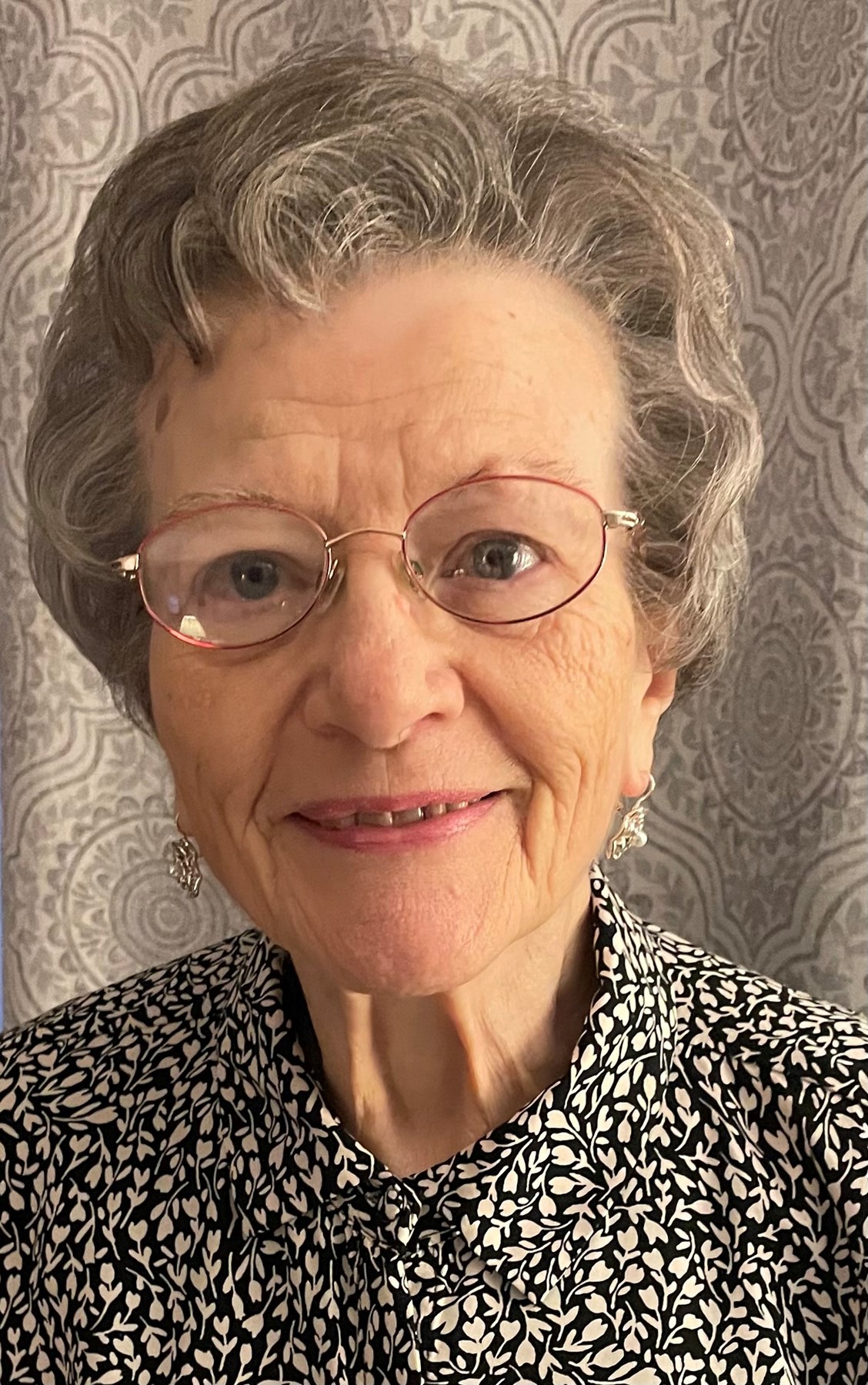 Gladys Yeck Obituary - Omaha, NE
