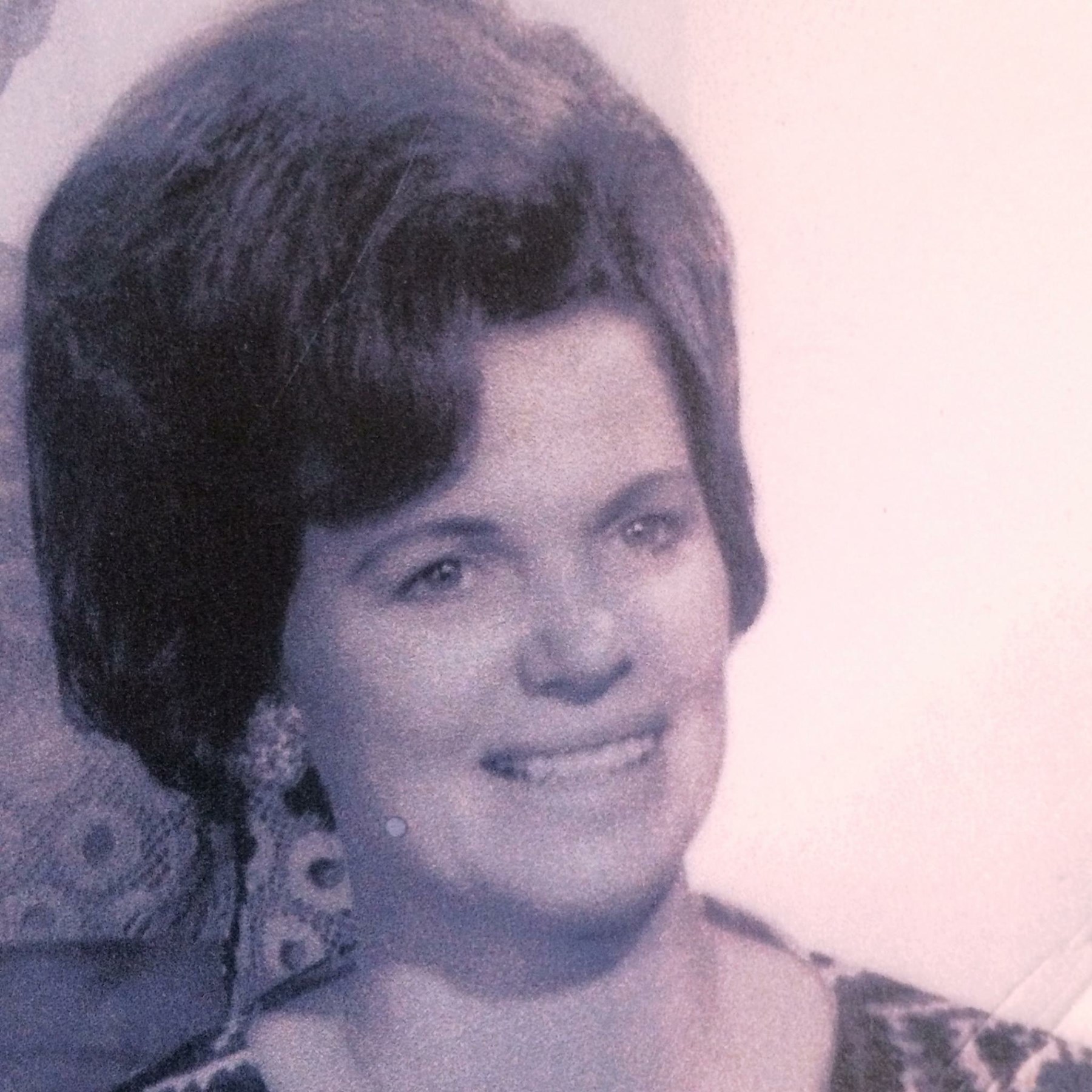 Wanda Larson's Instagram, Twitter & Facebook on IDCrawl