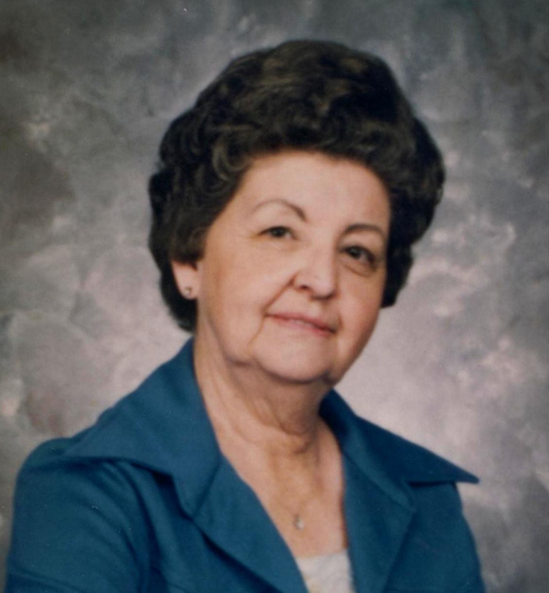 Julie Frierson's Instagram, Twitter & Facebook on IDCrawl