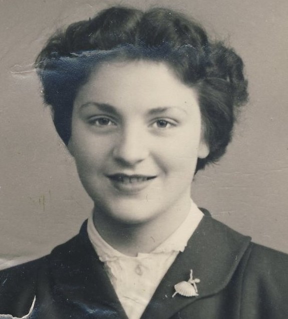 Helen Bryden Obituary