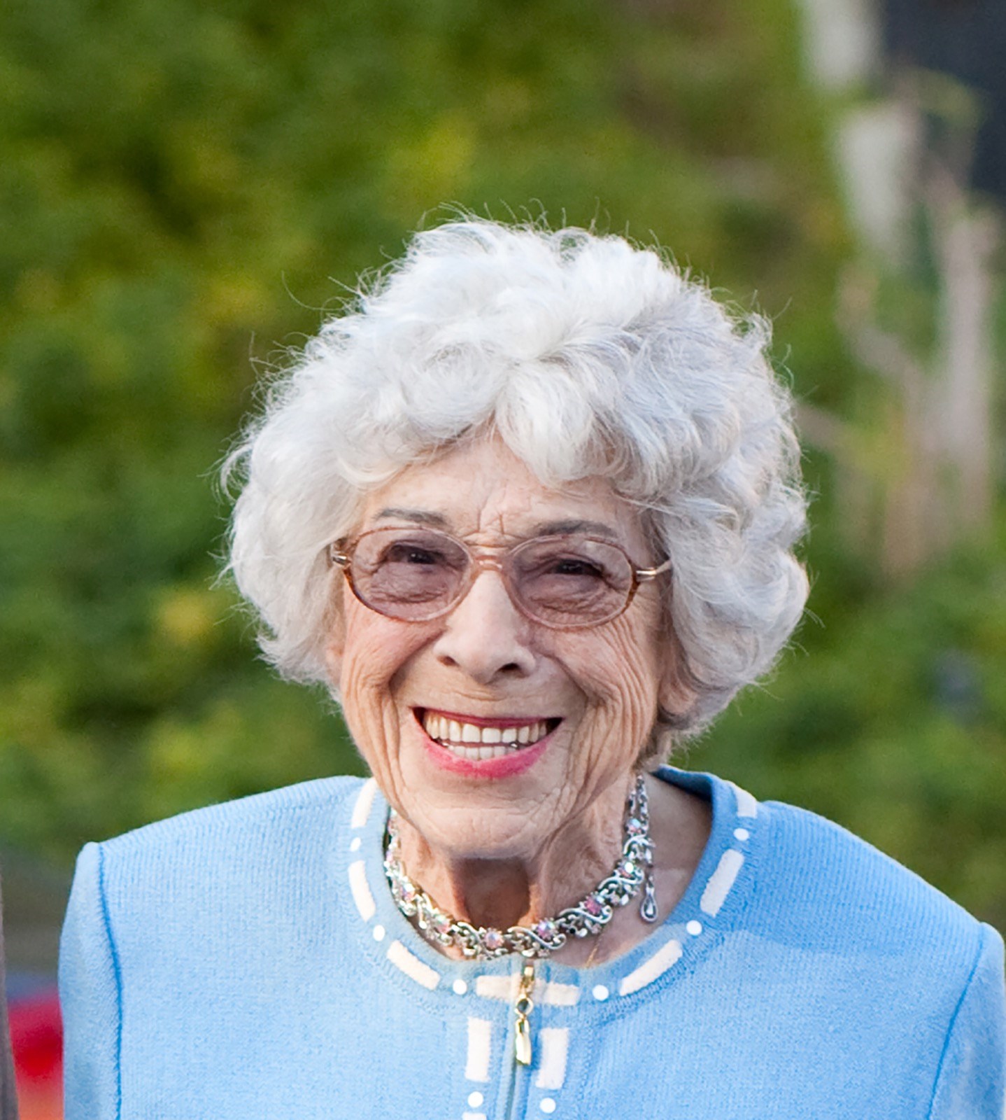 Mary Beth Sievers Obituary - Westlake Village, CA