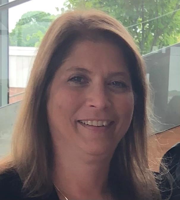 Lisa Cava's Instagram, Twitter & Facebook on IDCrawl